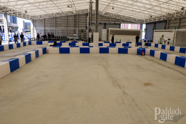 お台場にCITY CIRCUIT TOKYO BAYがオープン！2030年までに100店舗開業を目指すEVカートサーキットのフラッグシップ店 - Paddock Gate ｜レーシングカート ...