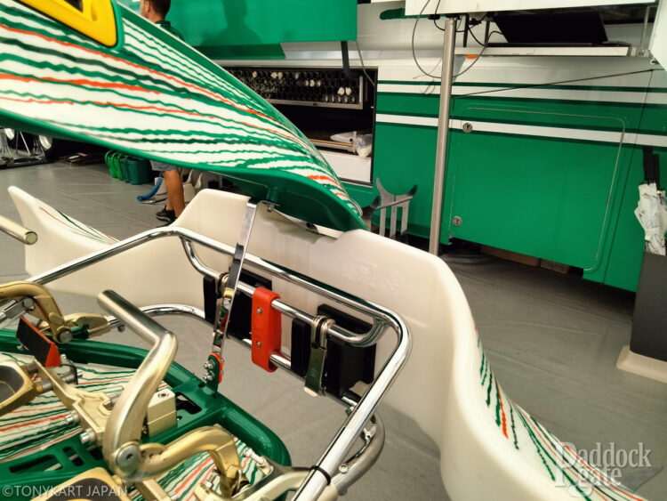 2024年モデルのOTKシャーシ（OK-KZ）が発表 フロントスポイラーがKG507に変更 - Paddock Gate ｜レーシングカート ...